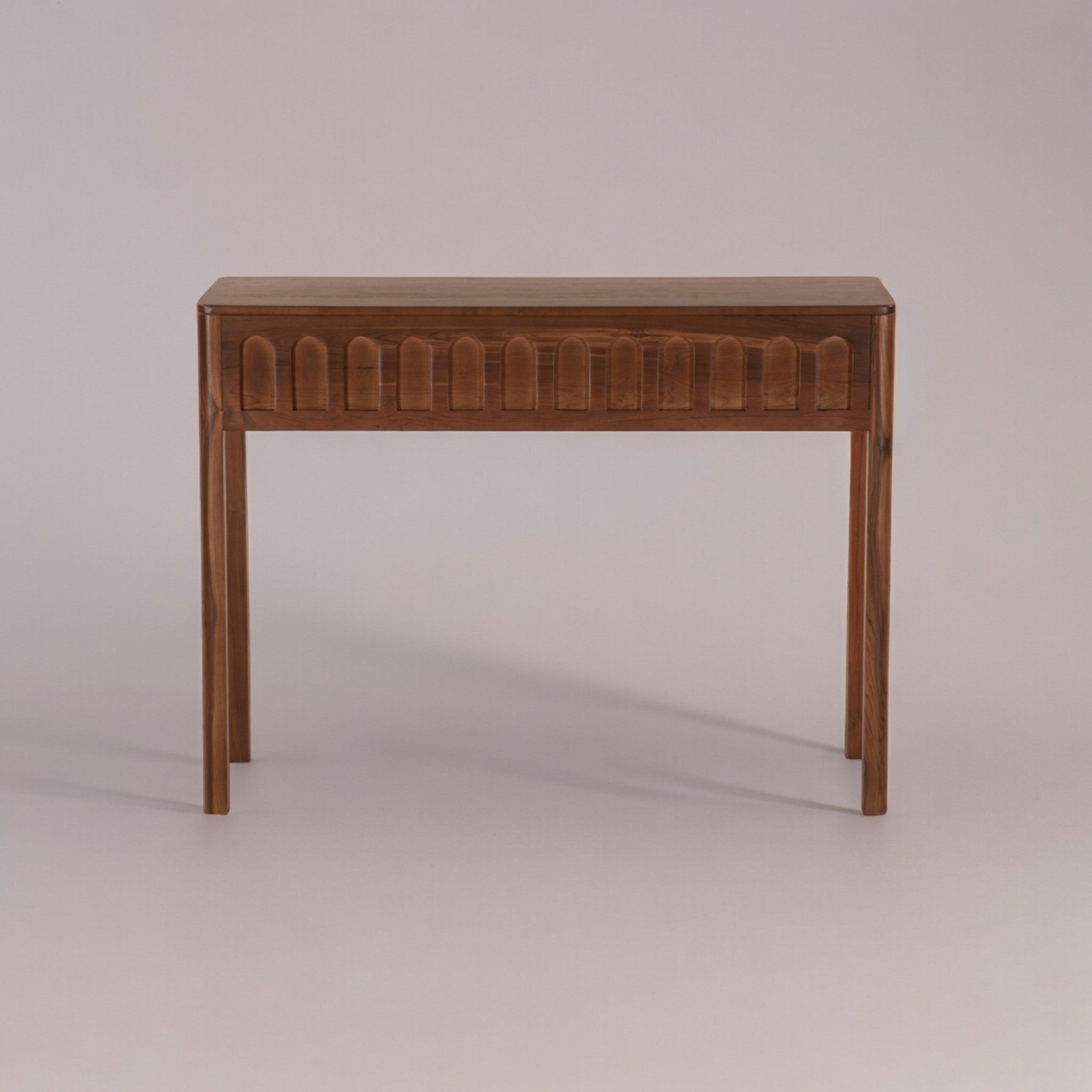 Anklet Console – Bay Window