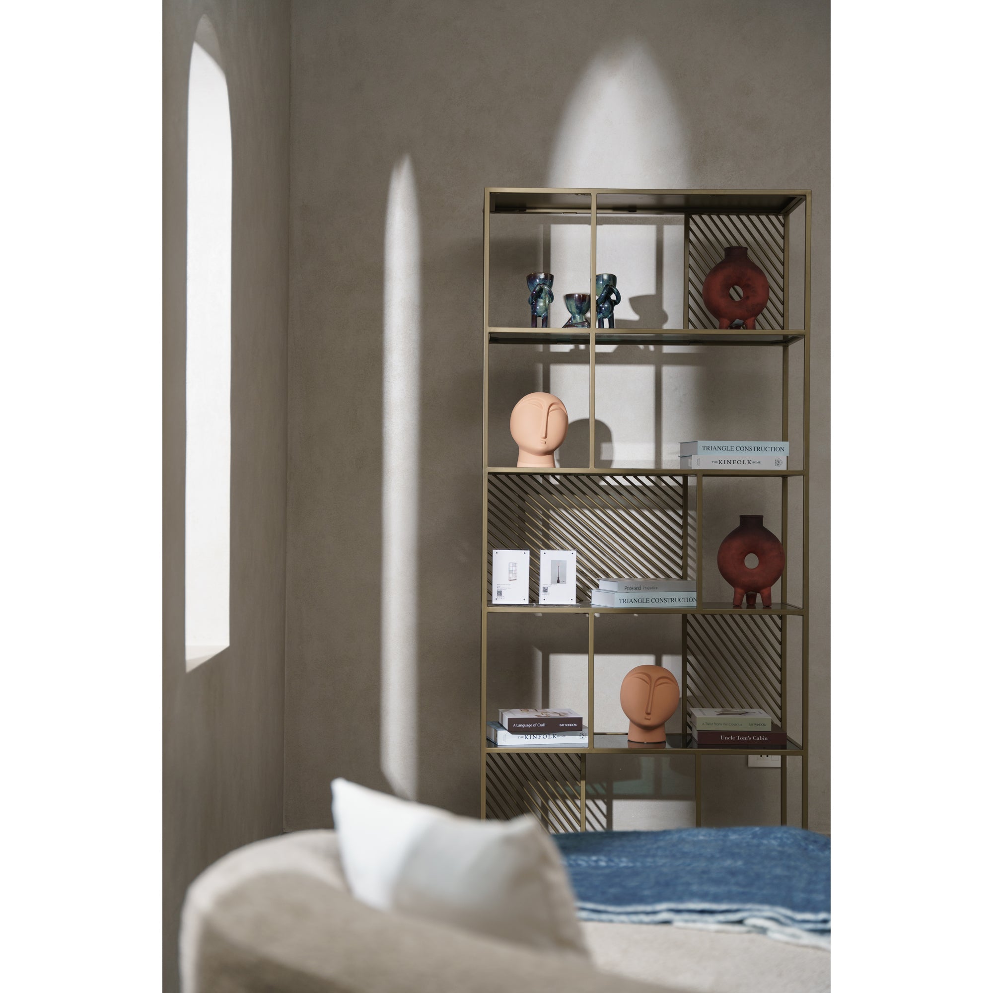 Malcolm Bookshelf – Bay Window