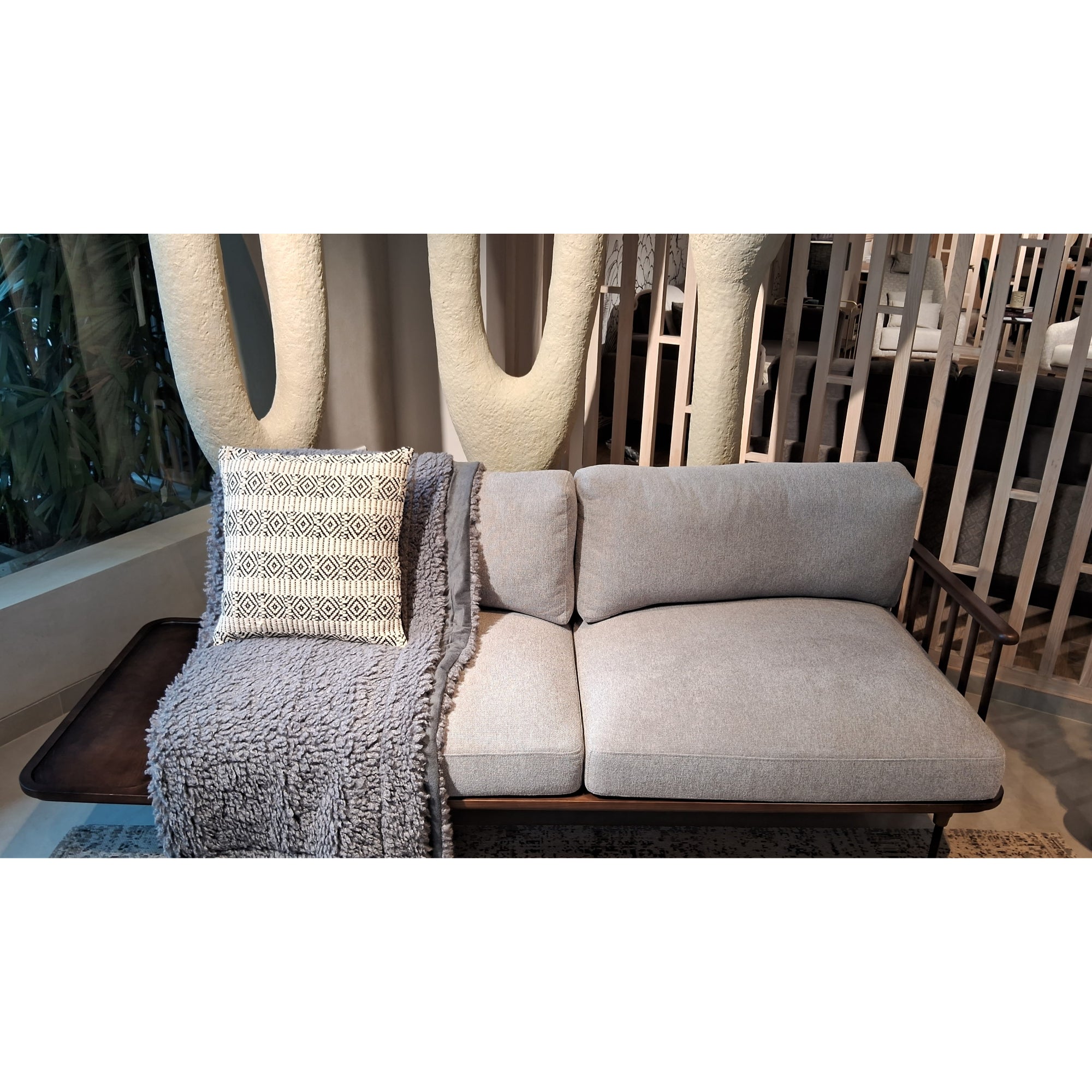 Casper Sofa – Bay Window